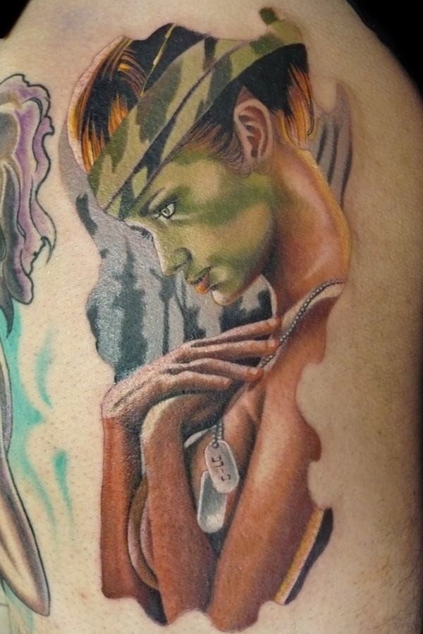 Tim Hendricks Pin Up