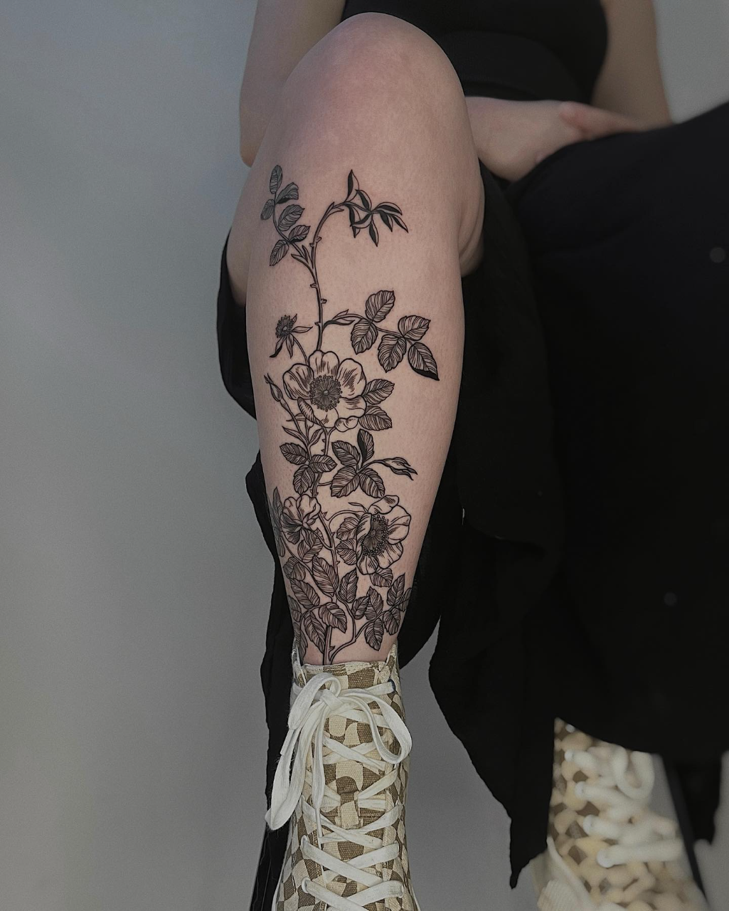 Etched Floral Blackwork Tattoo • Tattoodo