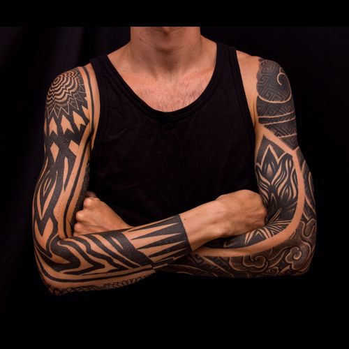 Brazos Tattoos 4,944 Brazos Tatuados Stock Vectors And Vector Art