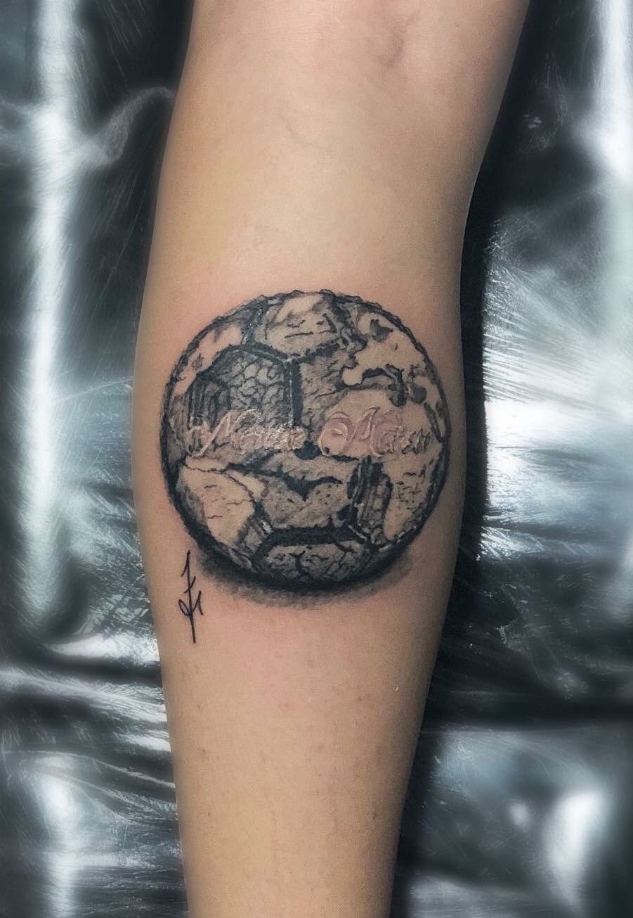 Tattoo uploaded by Endo Tattoo • Tattoodo