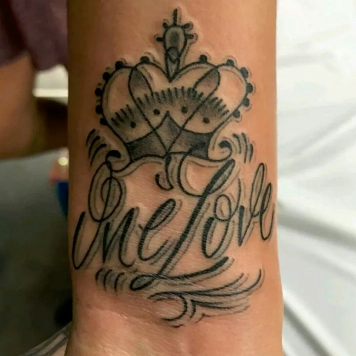 Tattoo uploaded by Alan Tattoo • One love • Tattoodo