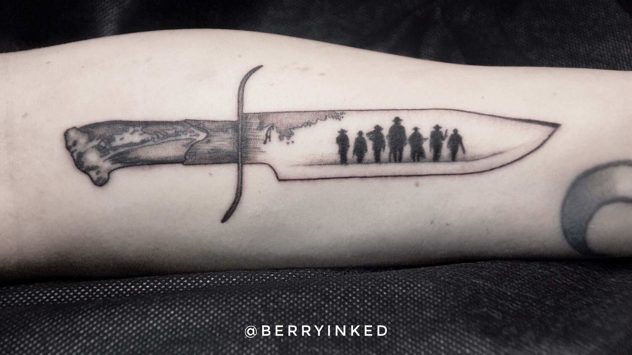 Tattoo uploaded by BerryInked • Puñal de Aldo el Apache de Malditos ...