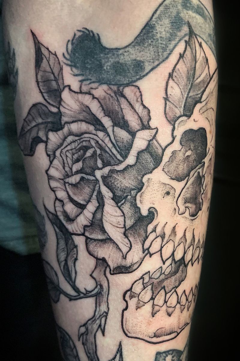 Tattoo uploaded by Valentina Andaya • Skull #nyc #skull #rose #linework ...