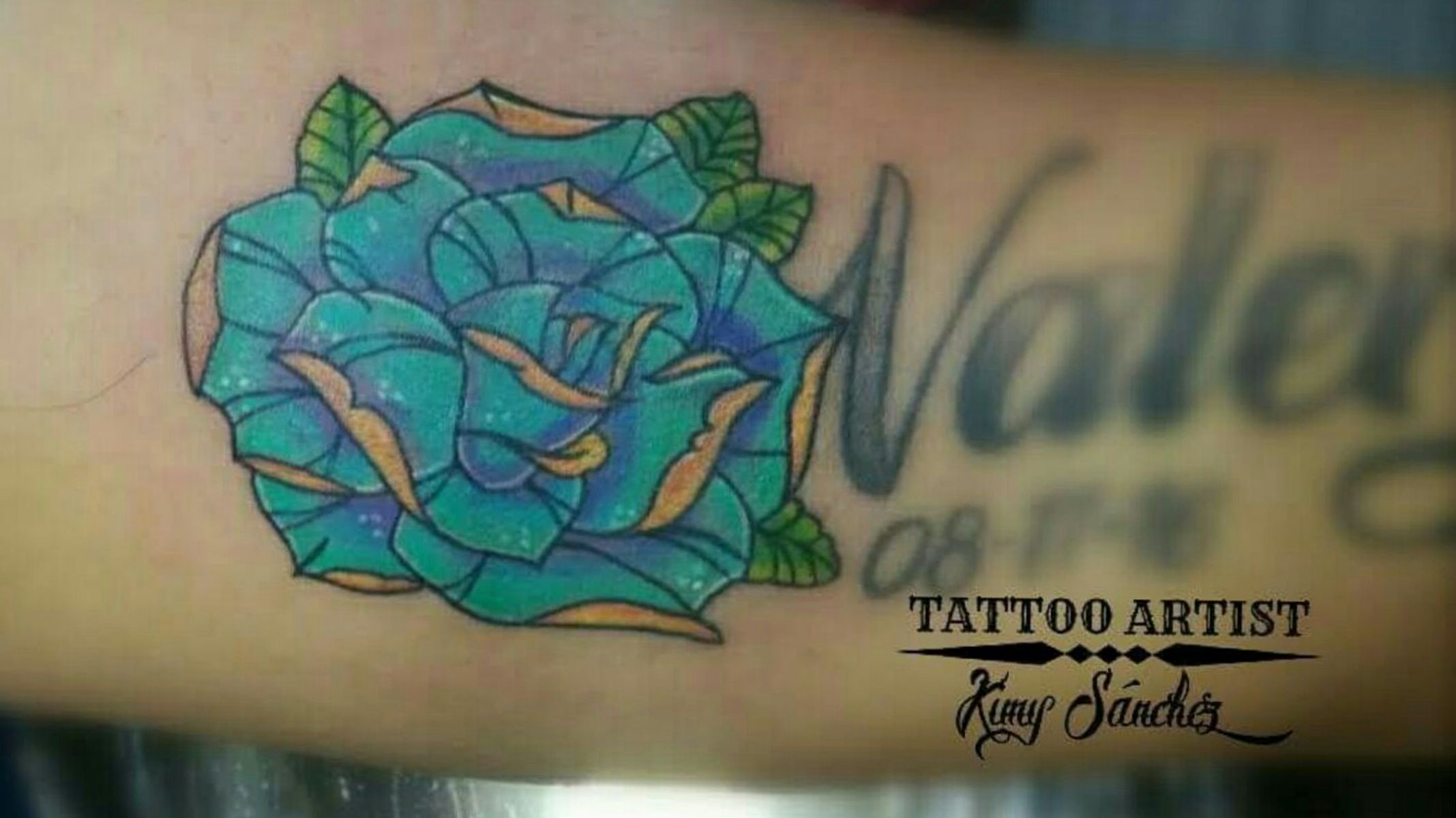 Tattoo uploaded by Kimy Sanchez • Rosa neotradicional • Tattoodo