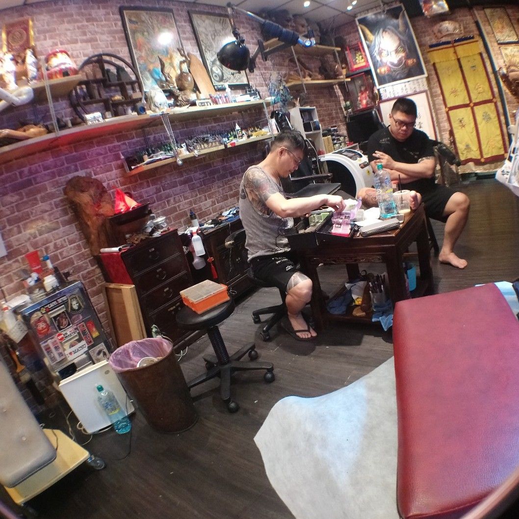 Tattoo uploaded by Armagh Tattoo彫烏刺青 • Tattoodo