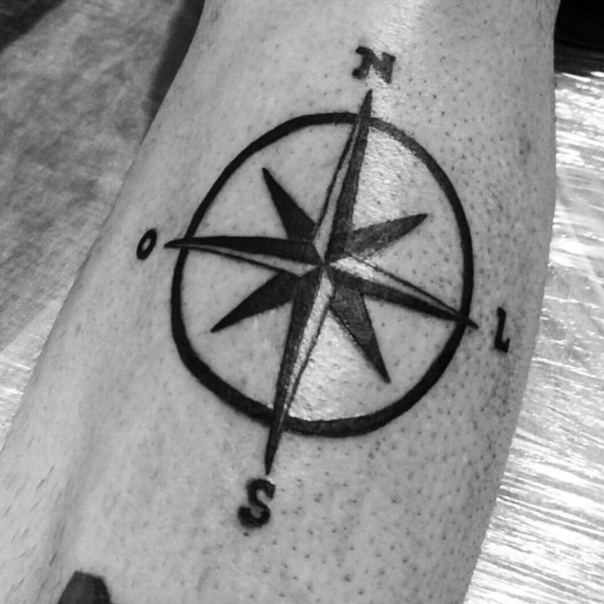 Tattoo uploaded by Elo Perdido Tattoo • Retoque da Rosa dos ventos do ...