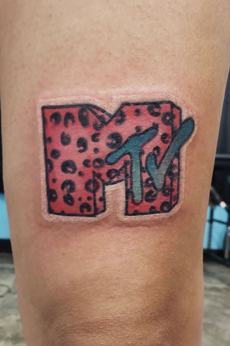 Tattoo uploaded by Monchotats Tats • 80’s mtv • Tattoodo