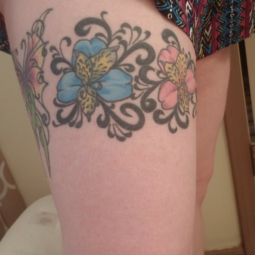 Tattoo uploaded by Annie Lauri • Tattoodo