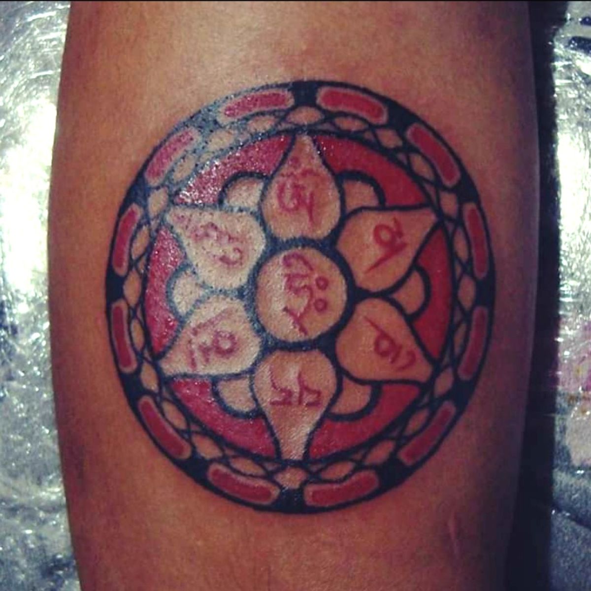 Tattoo uploaded by Reek Gore Mortis • Mini mandala con símbolos #cdmx ...