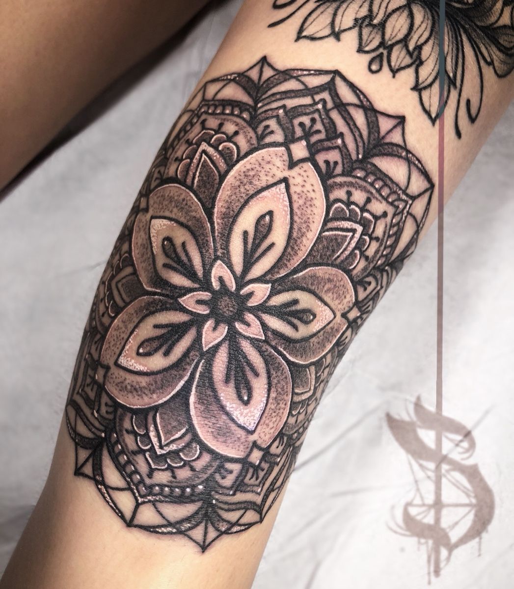Tattoo uploaded by Sara Rose • Knee mandala • Tattoodo