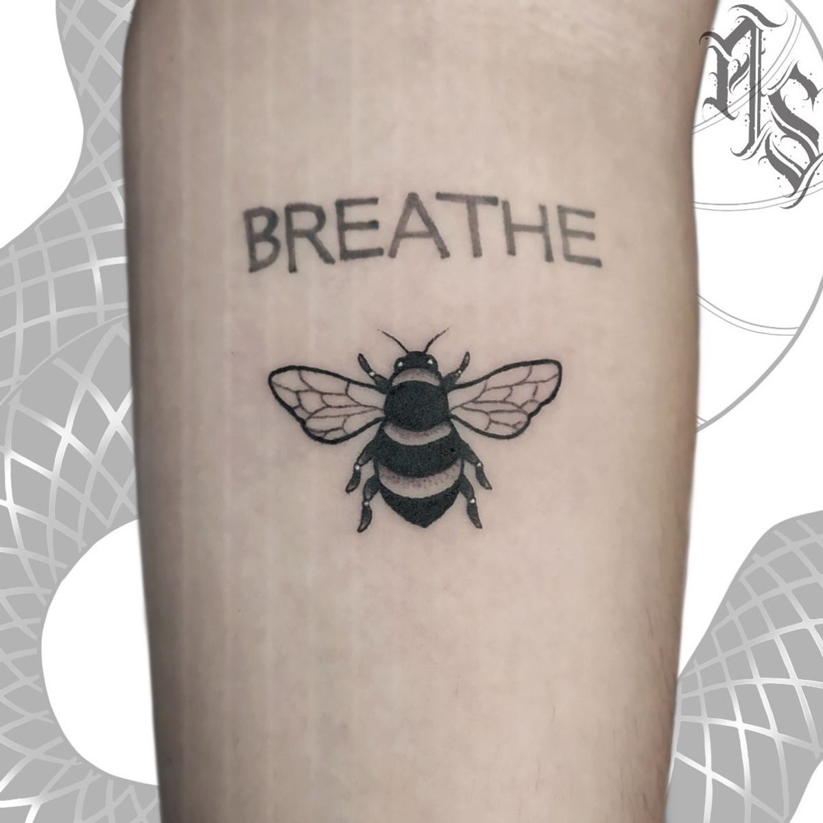 Tattoo uploaded by abbiesnake_ink • Bee • Tattoodo