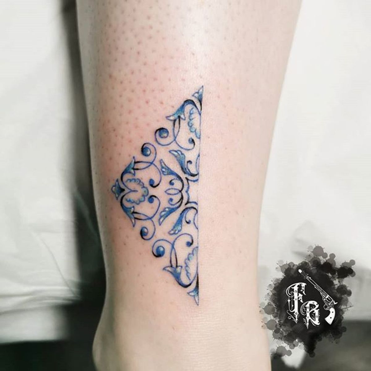 Tattoo uploaded by Fabiano Bernardo • Portuguese Tile (Azulejo) • Tattoodo