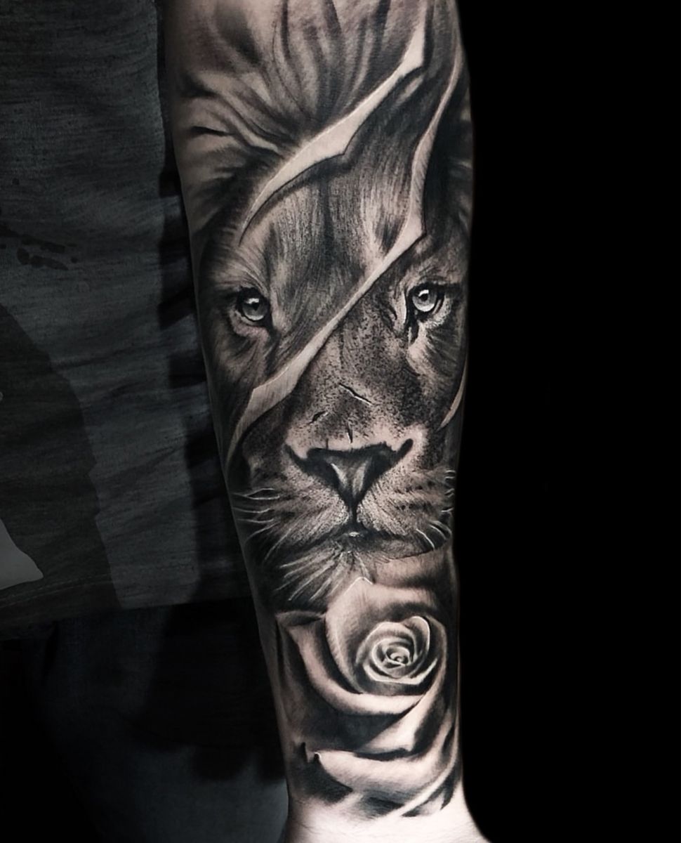 Tattoo uploaded by Pessuti Tattoo • ️Lion with Rose ️ 📲 (954)795-7930 📩 ...