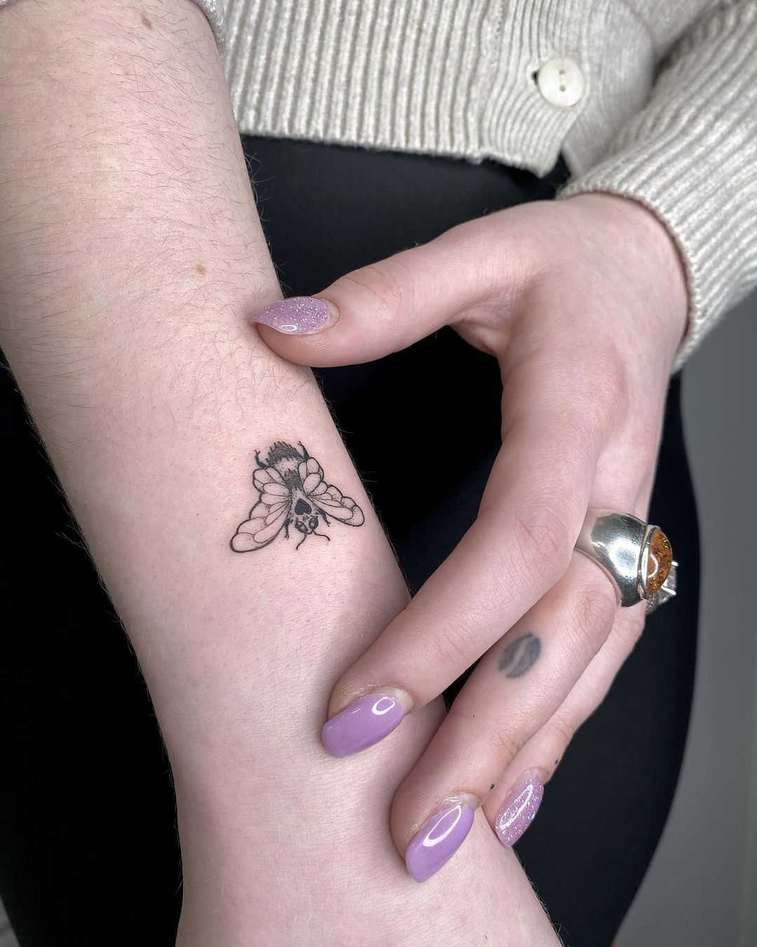 Fine Line Bee Tattoo by Marcos • Tattoodo