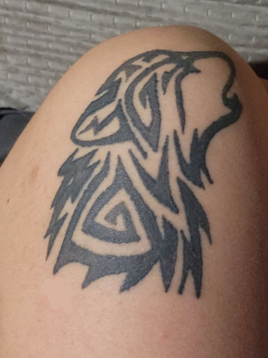 Tattoo uploaded by Zack • Wolf howling on right sholder • Tattoodo
