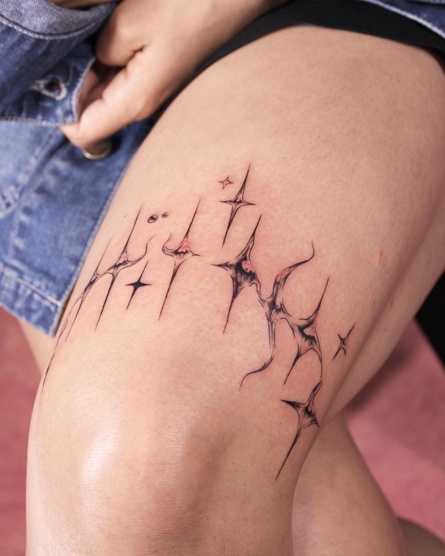 Fine Line Pattern Tattoo on Upper Leg • Tattoodo