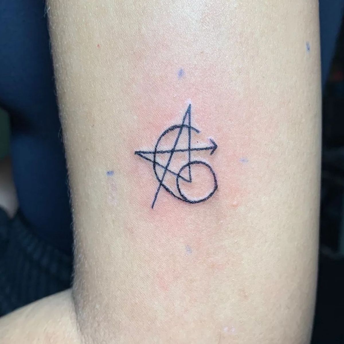 Tattoo uploaded by Otávio Tattoo • #tattoo #tatuagem #small #fineline # ...