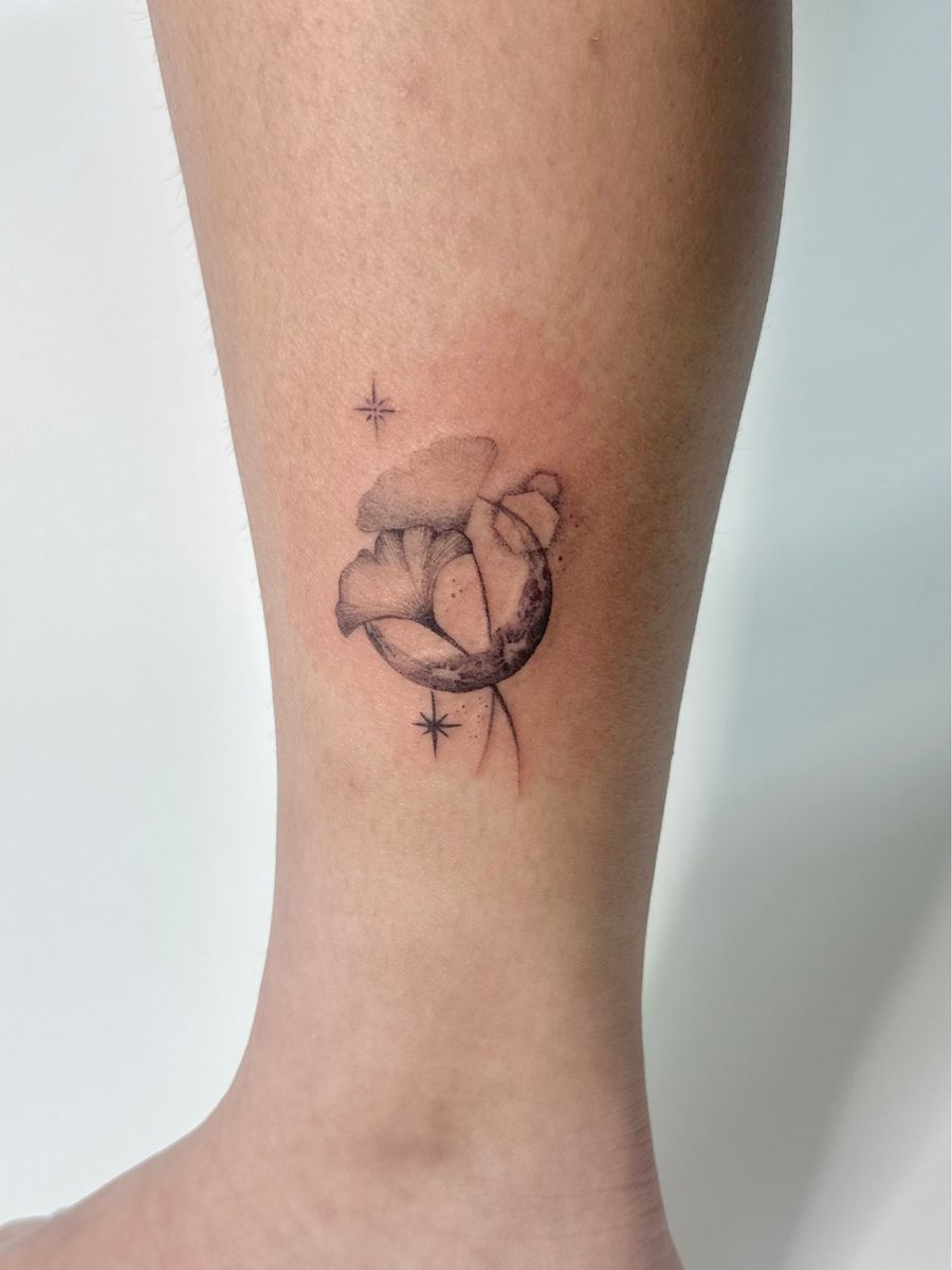 Tattoo uploaded by Little Puzzle • ginkgo Moon tattoo maidenhair tree ...