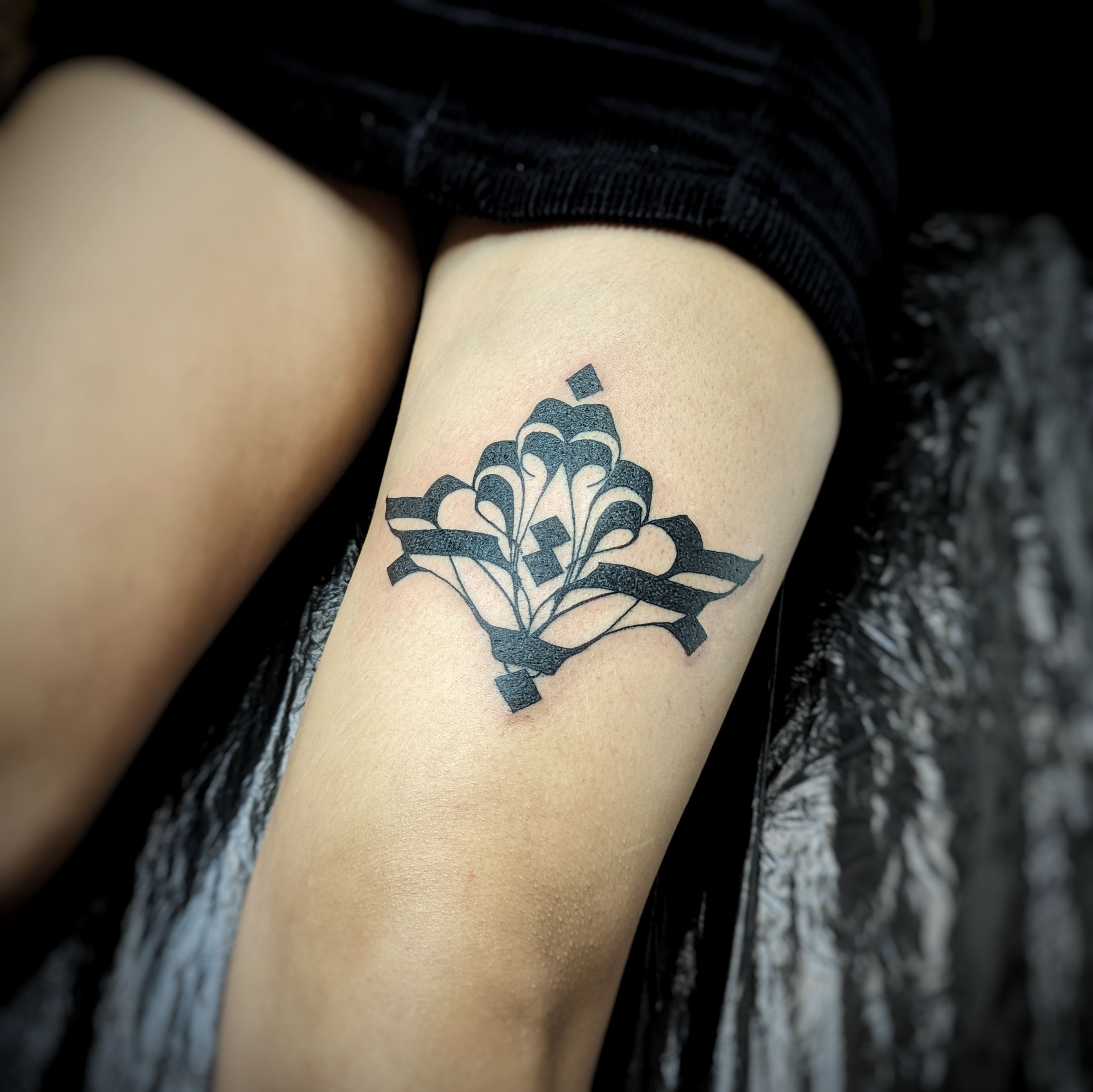 Chun Lee's Ornamental Leg Pattern • Tattoodo