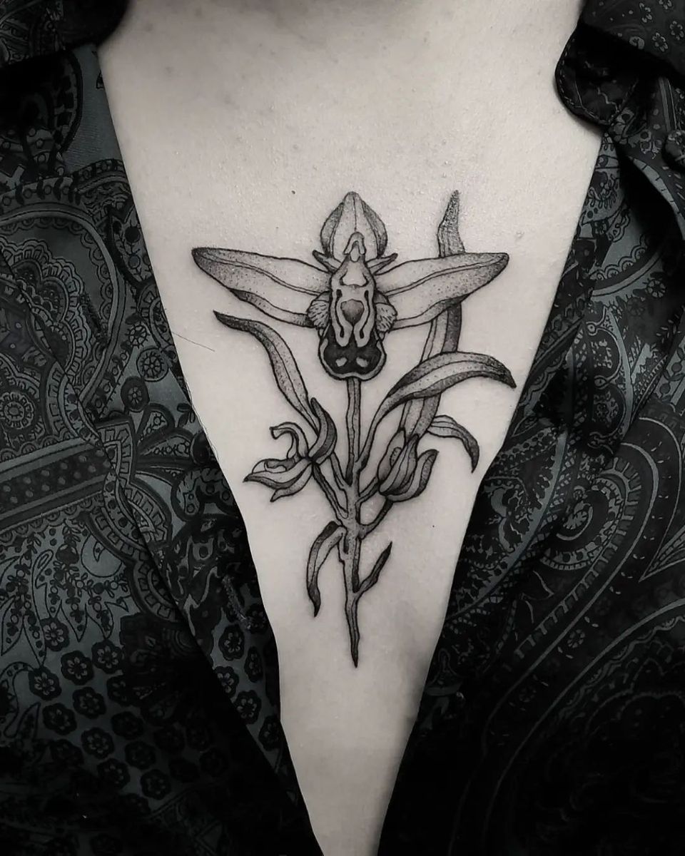 Delicate Floral Chest Tattoo • Tattoo uploaded by Elisa Thirteen • Tattoodo