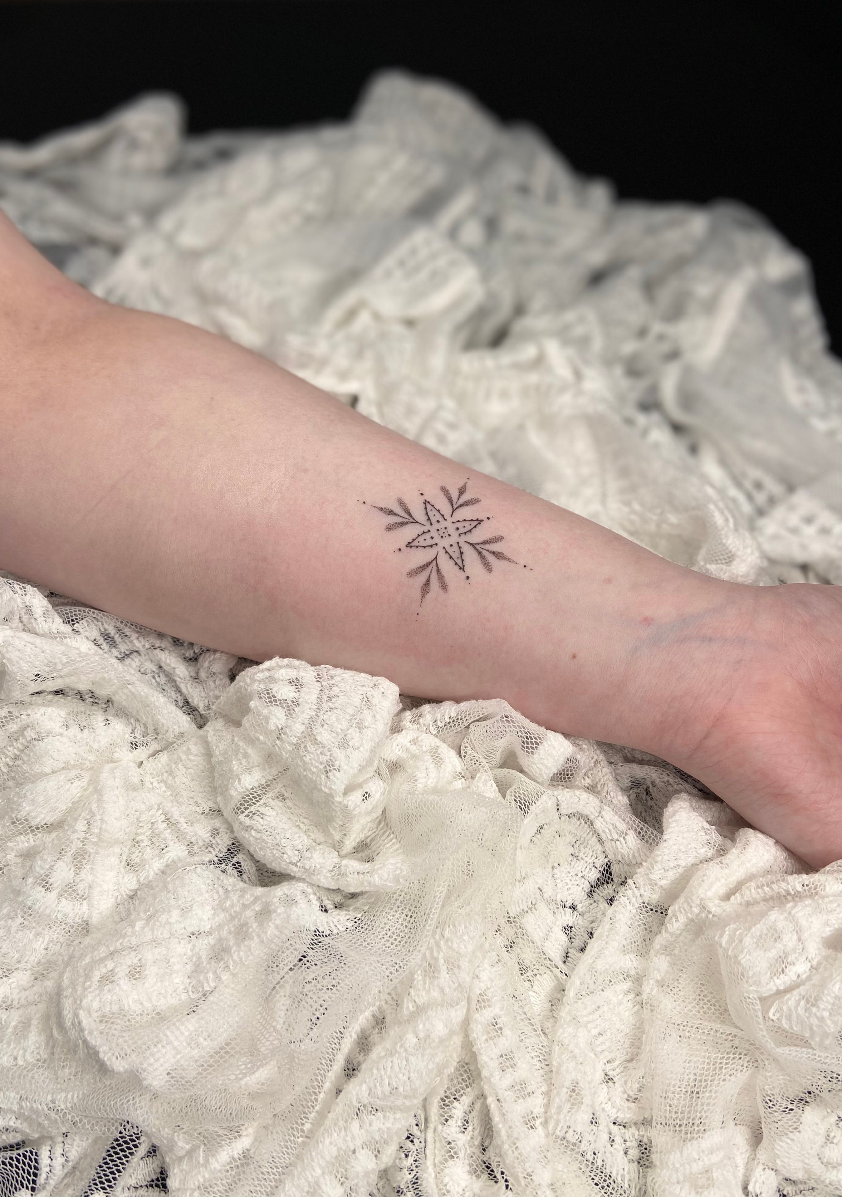 Dotwork Pattern Tattoo by Viví Bogdanov • Tattoodo