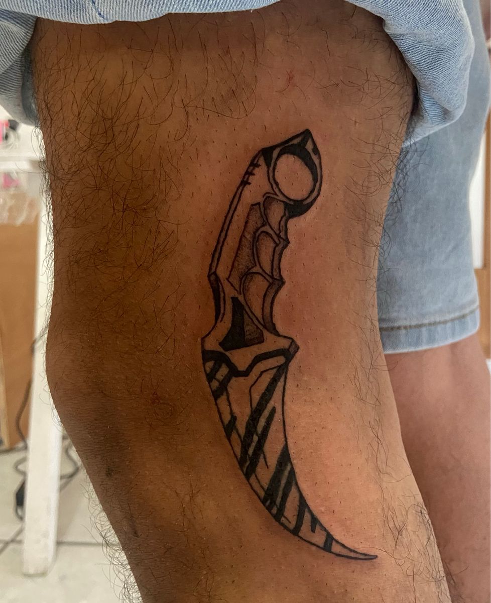 Tattoo uploaded by Jonatttatto • Daga • Tattoodo