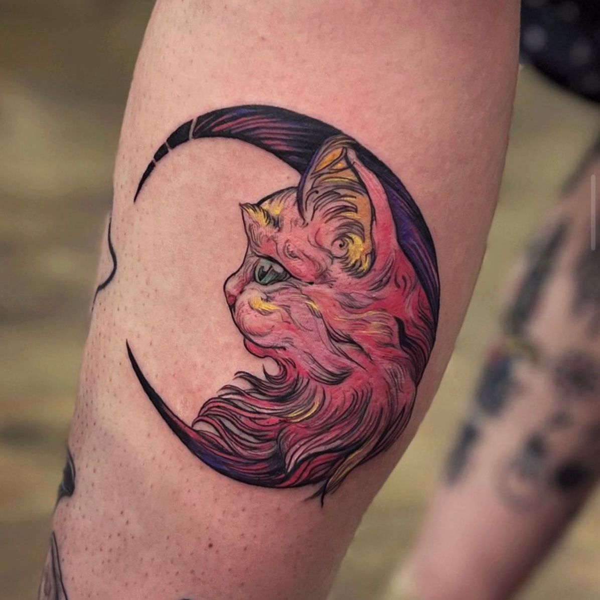 Moonlit Cat: Neo-Traditional Tattoo • Tattoodo