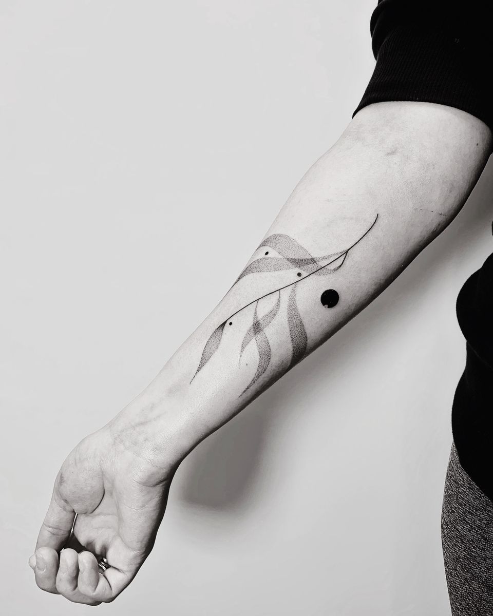 Tattoo uploaded by tattsbybetts • Dotwork flowy leaves • Tattoodo