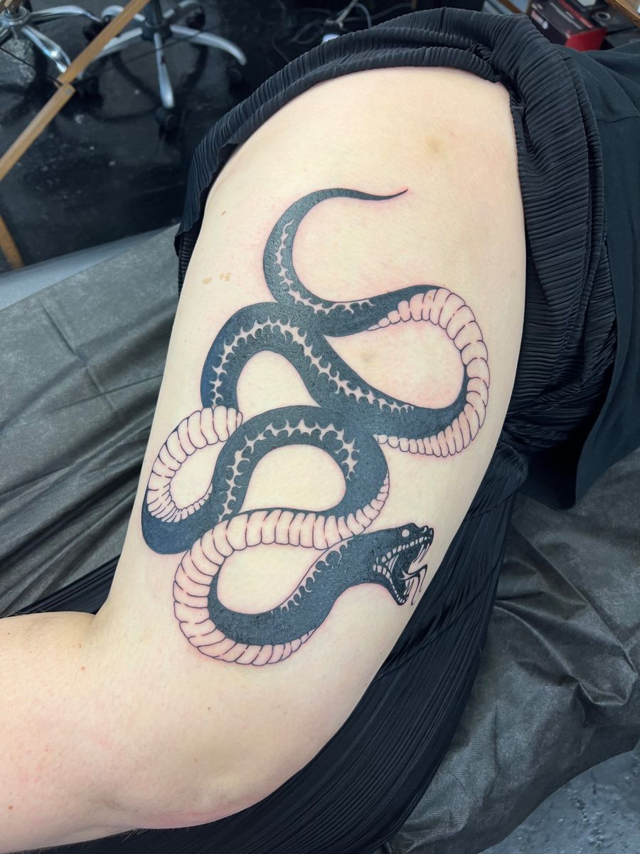 Bold Blackwork Snake Tattoo • Tattoo uploaded by Hellie • Tattoodo
