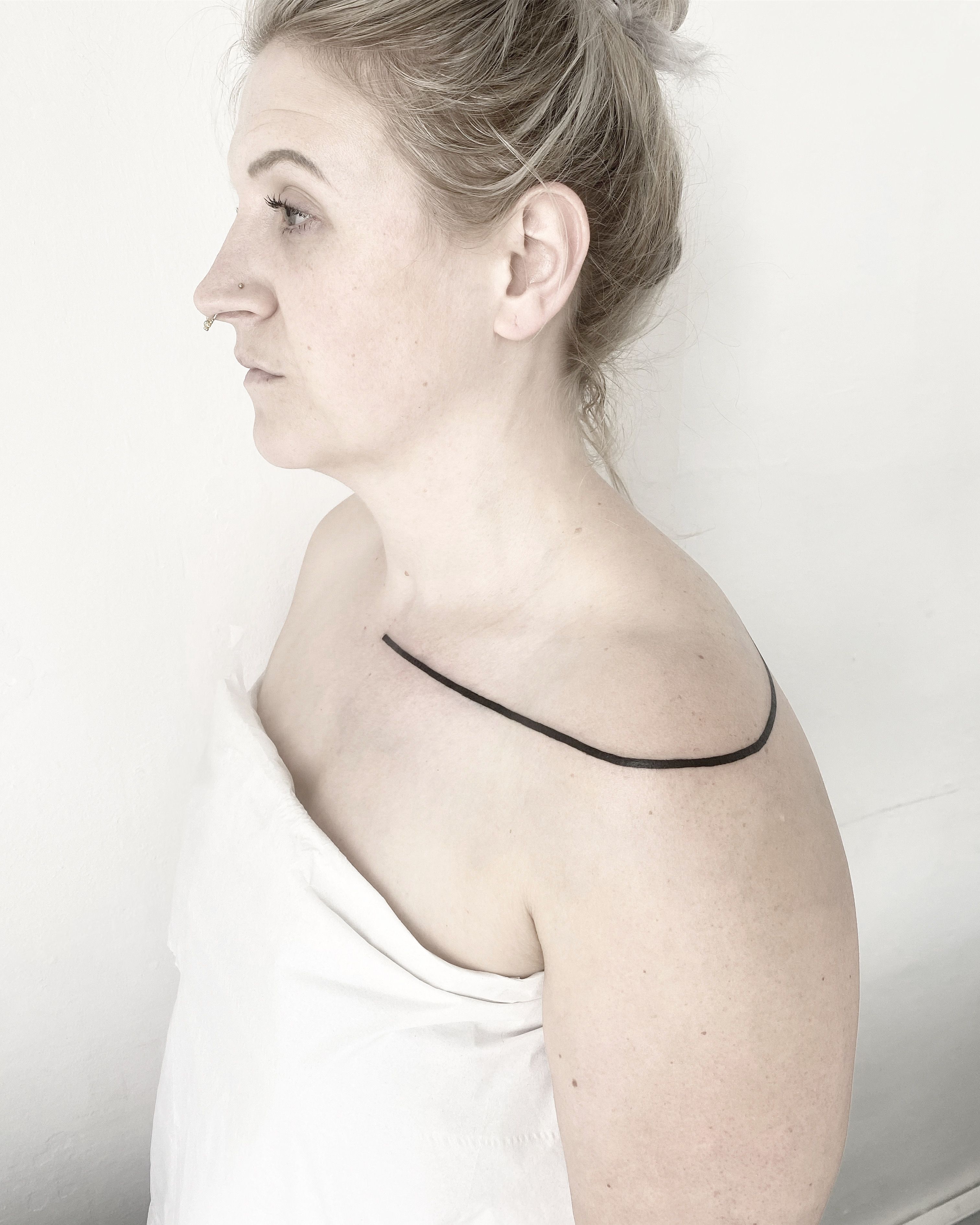 Curved Line • Tattoodo