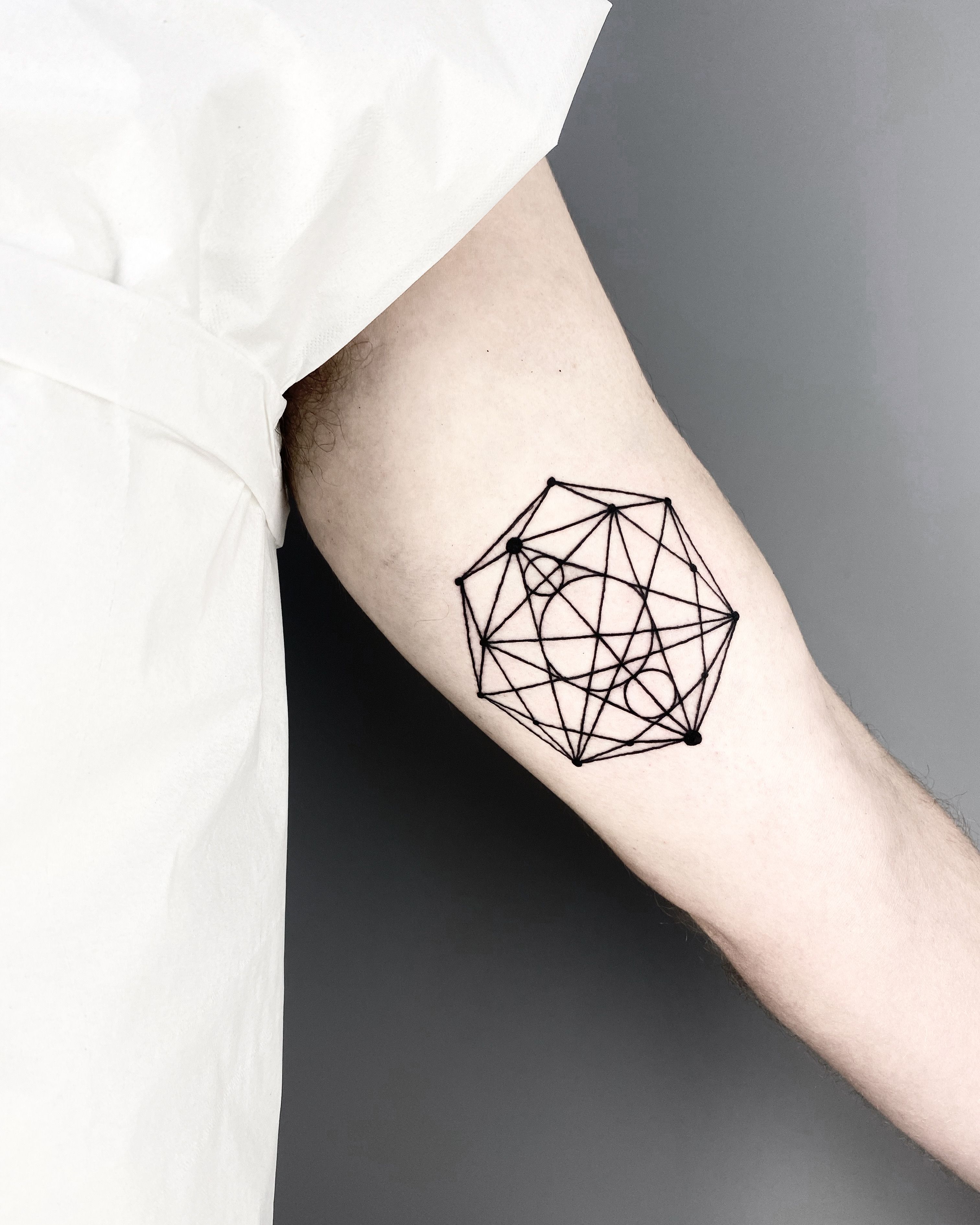 Geometric Fine Line Pattern Tattoo • Tattoodo
