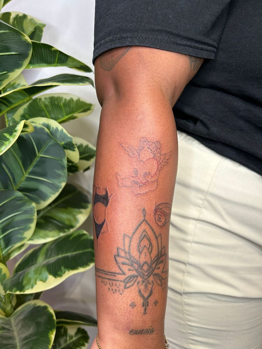 Fine Line Angel Cherub Tattoo • Tattoo uploaded by Emma InkBaby • Tattoodo