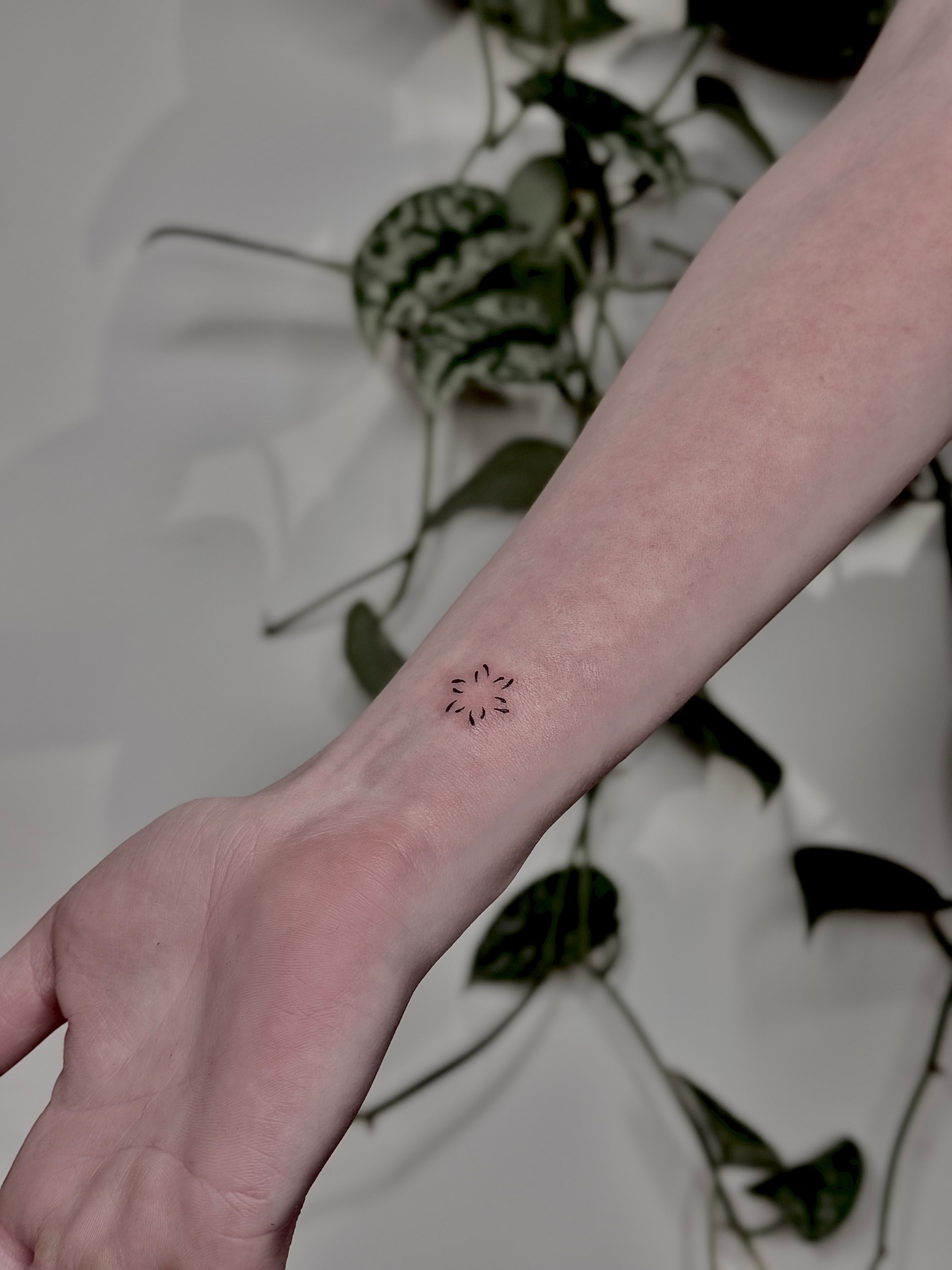 Sun • Tattoodo