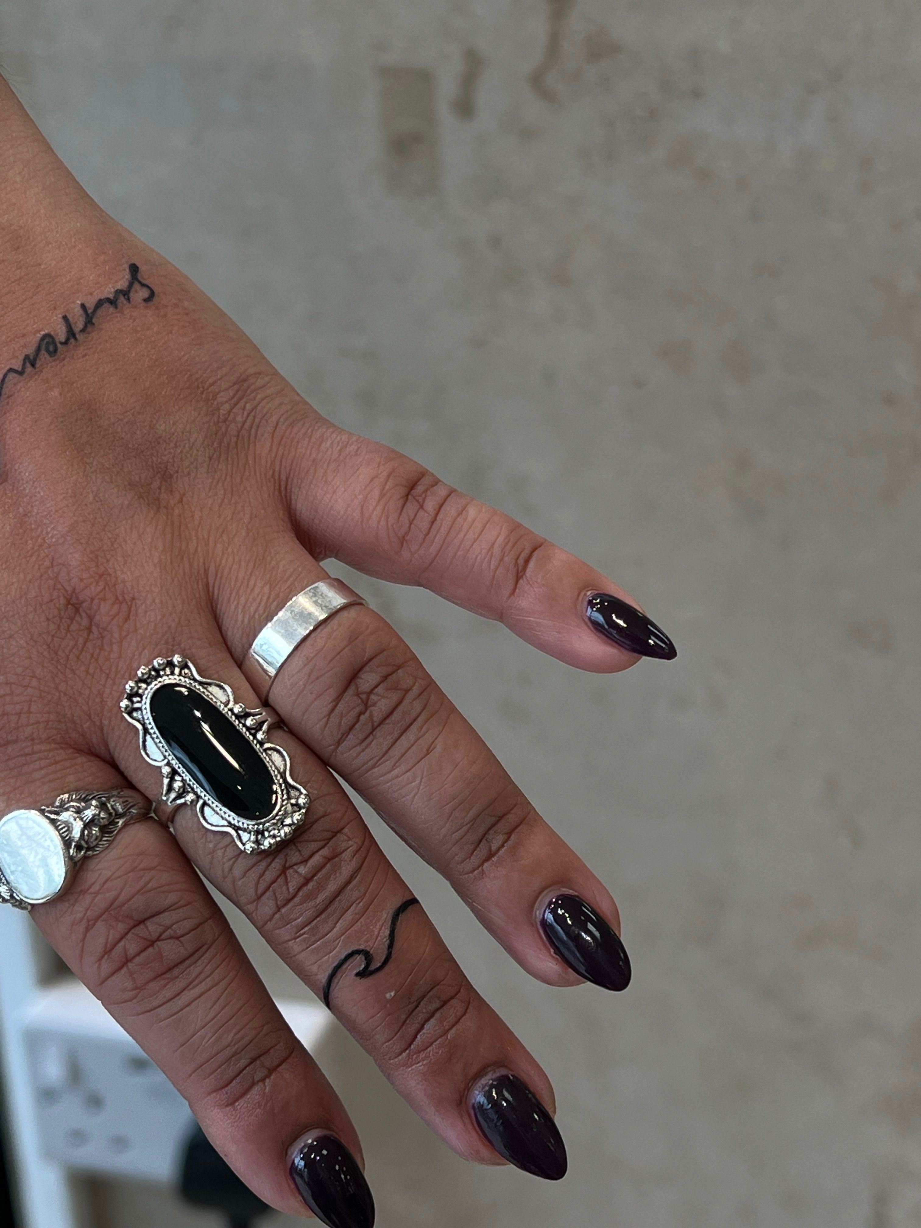 Delicate Wave Finger Tattoo • Tattoodo