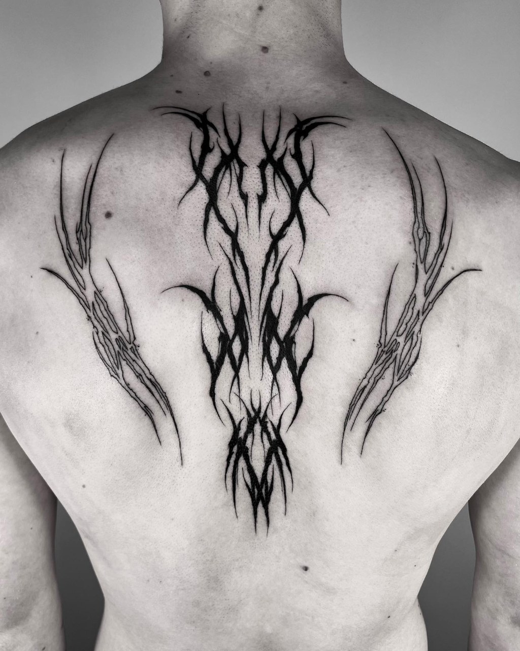 Abstract Back Tattoo • Tattoodo
