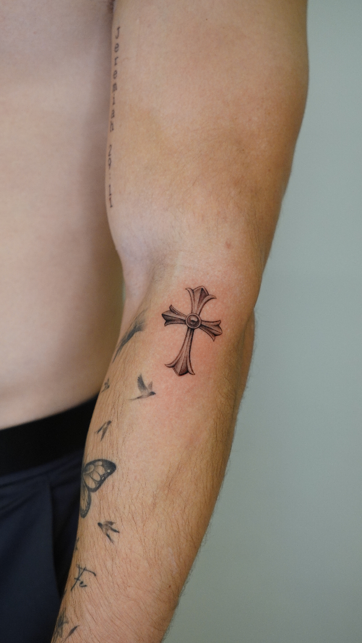 Tattoo uploaded by Casey Kirsch • Tattoodo