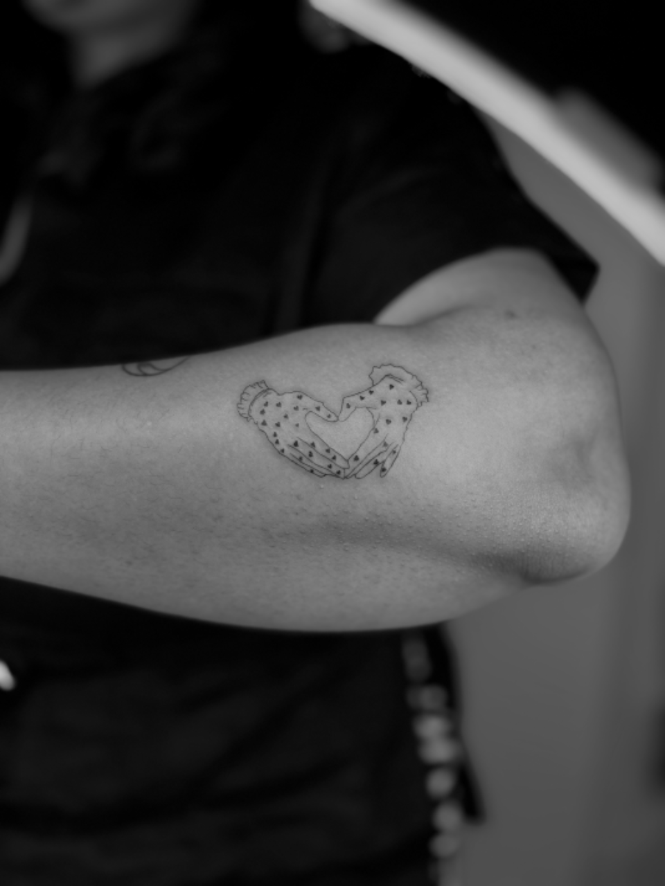 Heart Hands Tattoo • Tattoodo