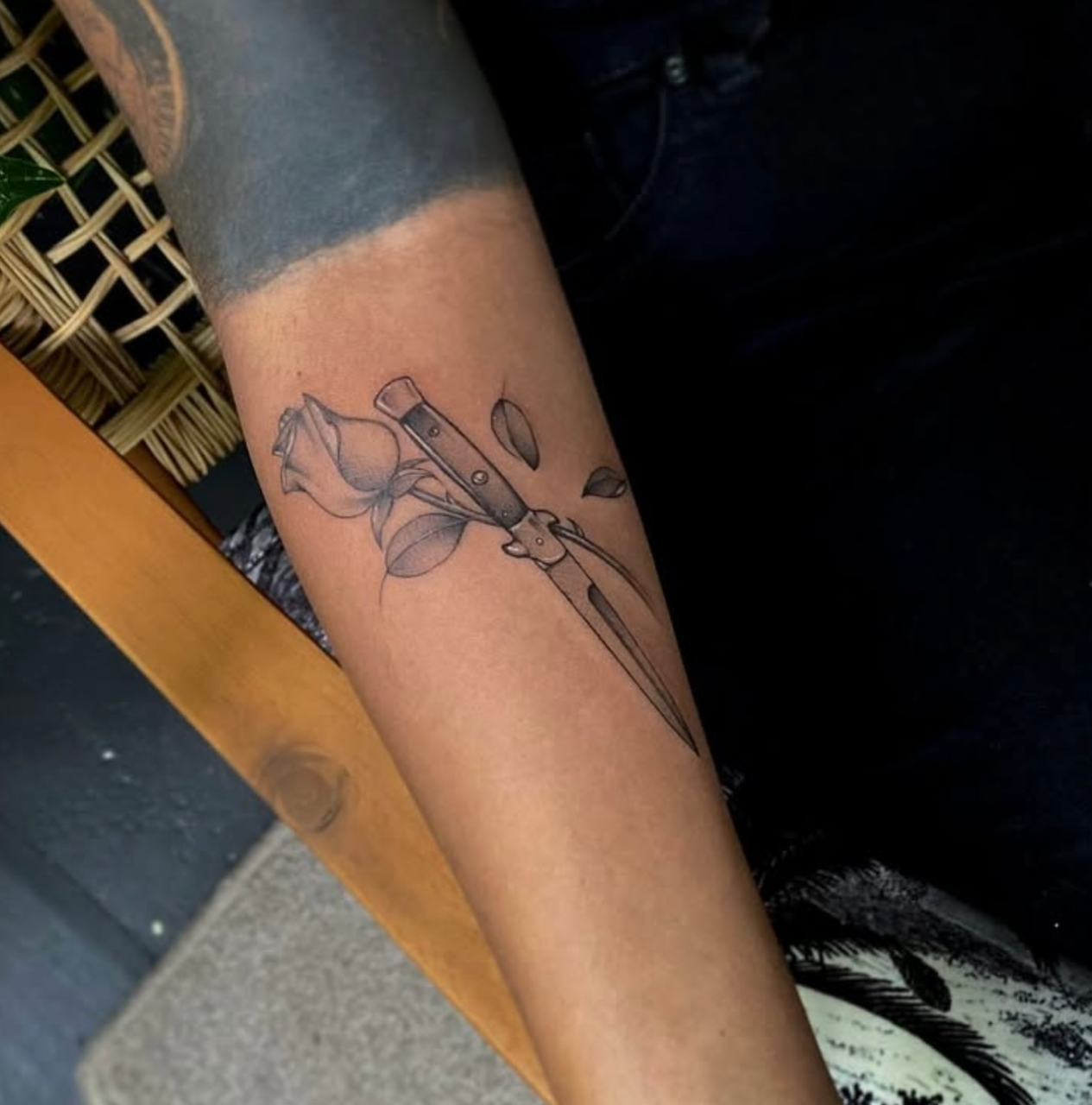 Rose and Switchblade Tattoo • Tattoodo