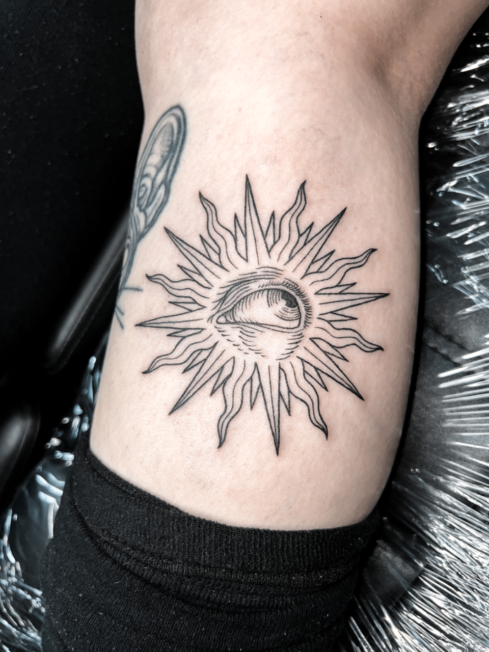 Eye Sun • Tattoodo