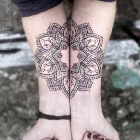 50 Amazing Connecting Tattoos • Tattoodo