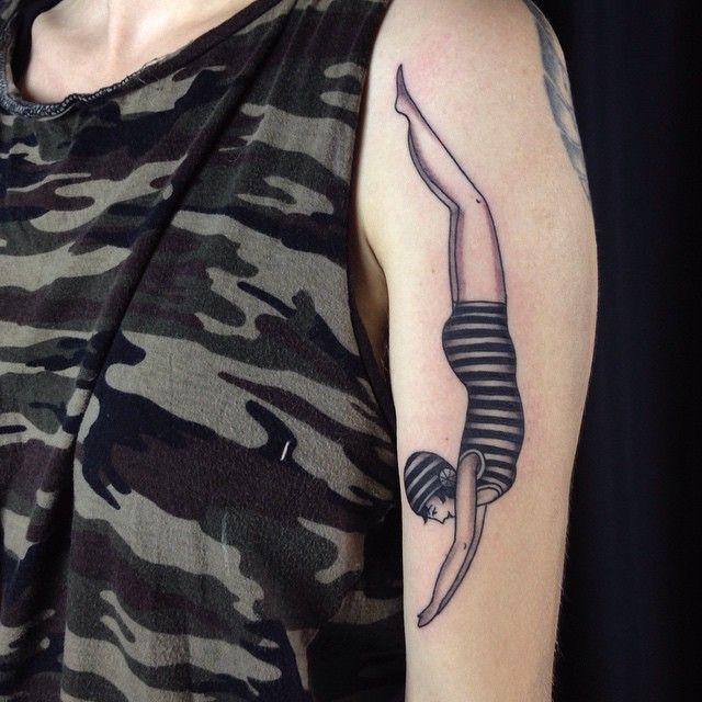 Diving Lady Tattoos Galerie Tattoo Inspirationen Hamburg City Ink