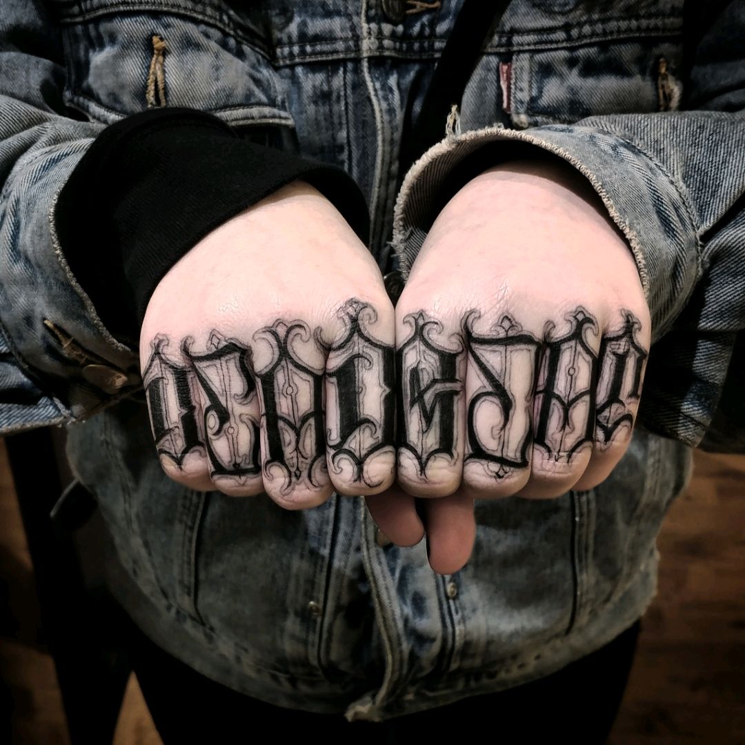 Finger Script • Tattoodo