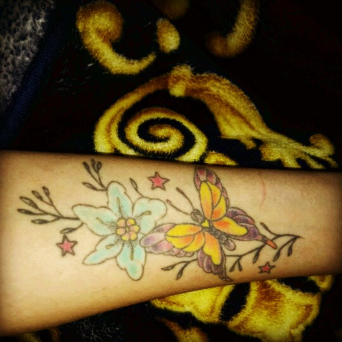 Tattoo uploaded by Lesley Dikken • Tattoodo