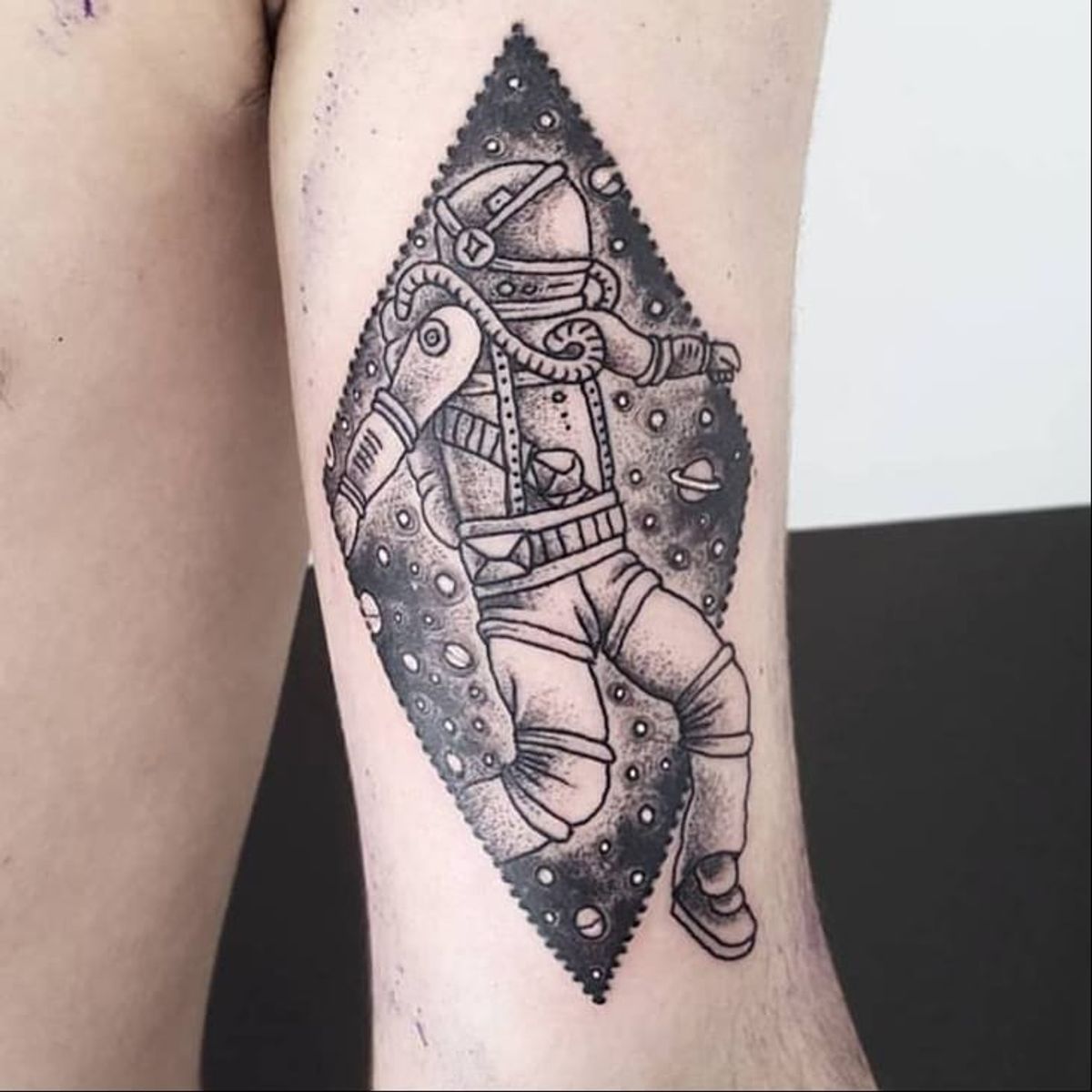 Tattoo uploaded by Filipe Lopes • #astronauta #astronaut #nasa #espaço ...