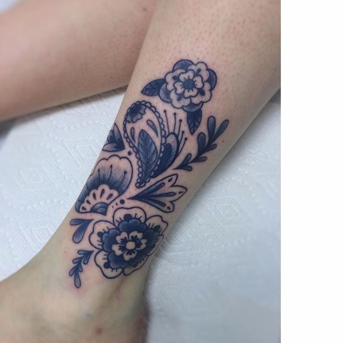 Tattoo uploaded by JenTheRipper • Delft blue tattoo by Moorea Hum # ...