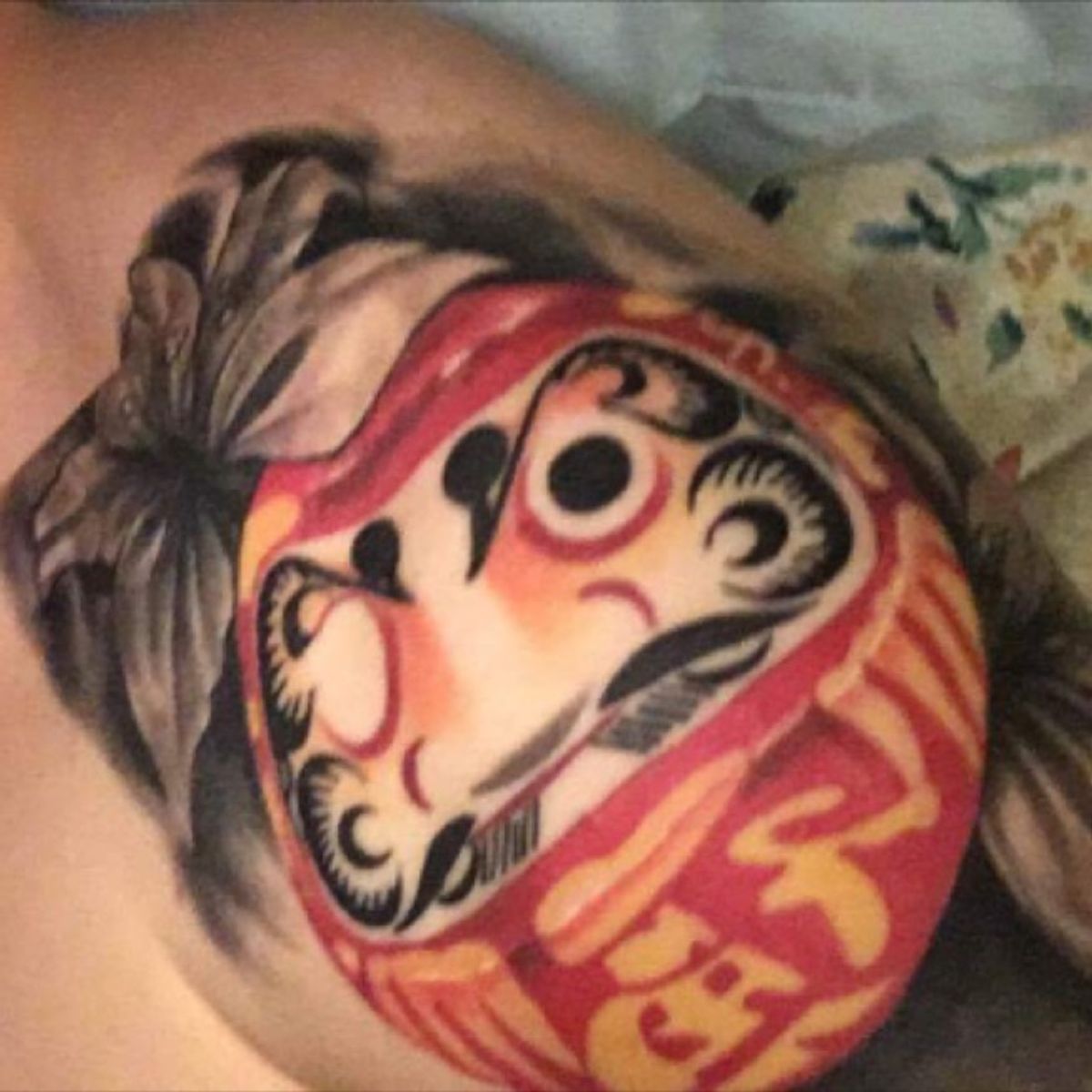 Tattoo uploaded by Luis Cisneros • #japanesetattoo #daruma • Tattoodo