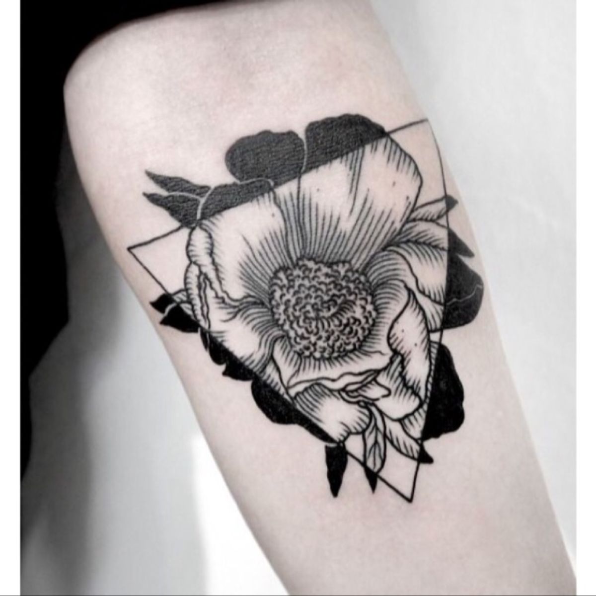 Tattoo uploaded by lesley131 • Floral negative space! #megandreamtattoo ...