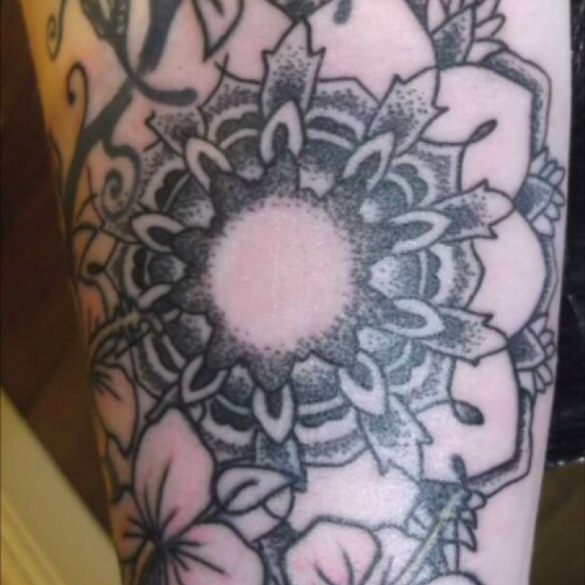 Tattoo uploaded by Suzanne • Filling in some space on my arm intwined ...