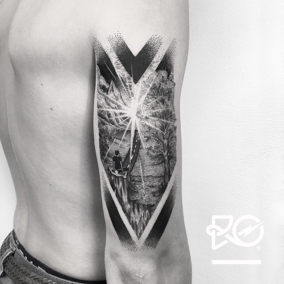 Tattoo uploaded by R O* B E R T P A V E Z • Tattoodo