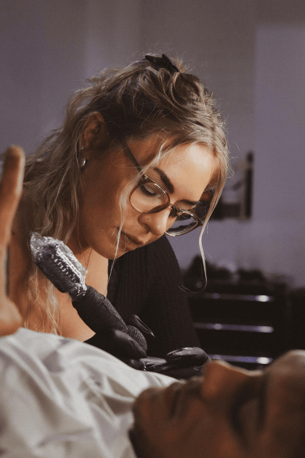 Laura • Tattoo Artist • Book Now! • Tattoodo